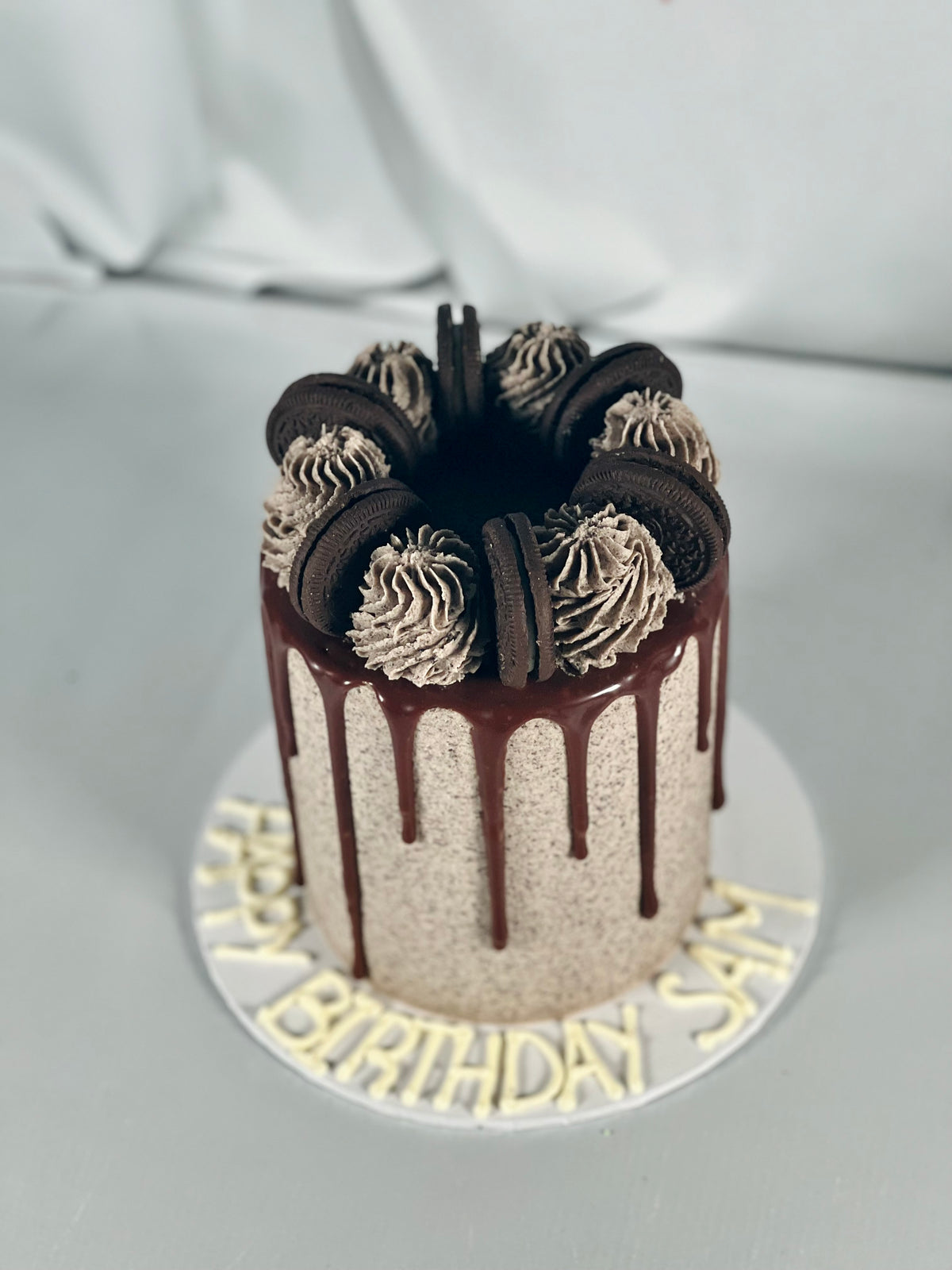 Oreo Cake | Amys Bakehouse